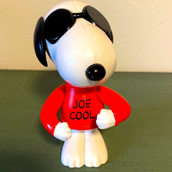 Peanuts | Toys | Snoopy Joe Cool Figurine Burger King Giveaway | Poshmark